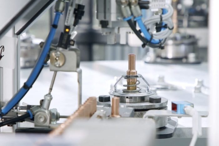 Digital Twin Software for Manufacturing Production | Insights